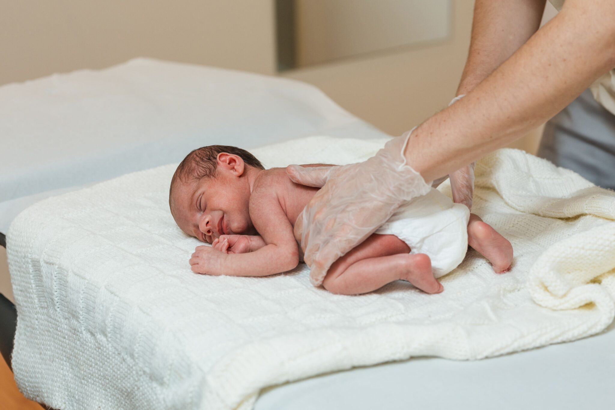Melhores posições pro bebê recém-nascido - MeditarSons